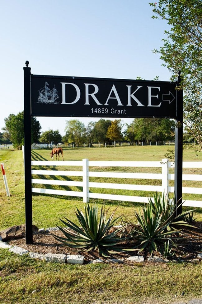 역사 - Drake Plastics